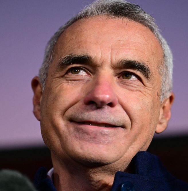 Candidatura lui Călin Georgescu, respinsă de BEC – Proteste și violențe ...